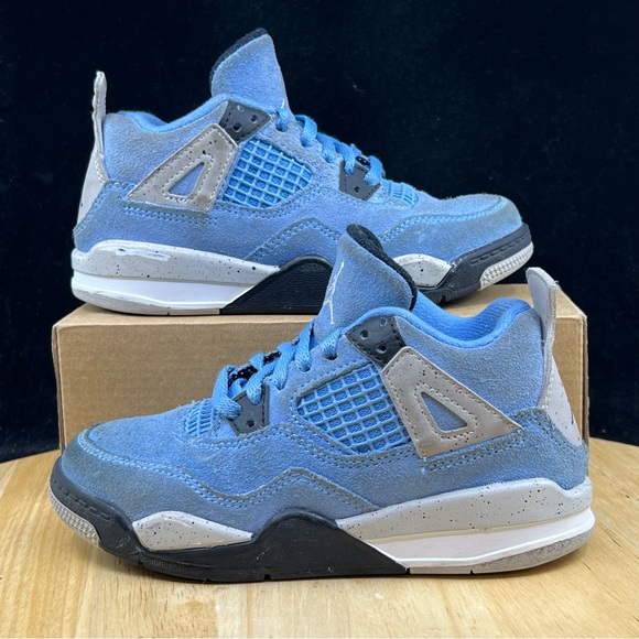 Jordan | Shoes | Air Jordan 4 Retro University Blue Unc Bq766940 ...
